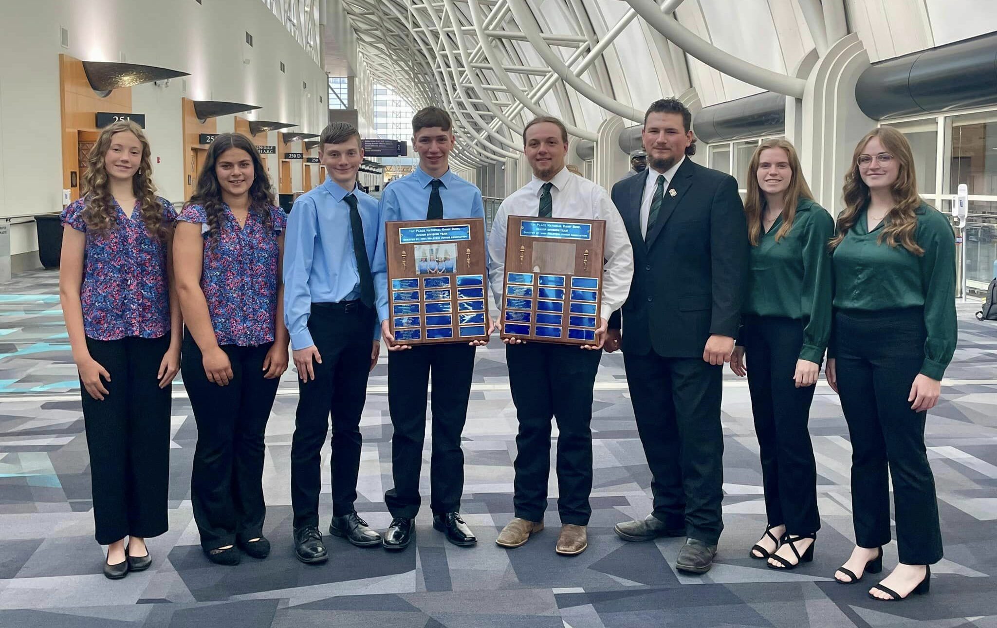 Pennsylvania Sweeps 2024 National Holstein Dairy Bowl Contests - Cowsmo